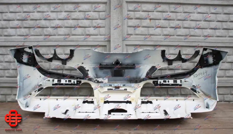 FERRARI F8 TRIBUTO REAR BUMPER WITH CARBON REAR DIFFUSER – EXOTIC OEM