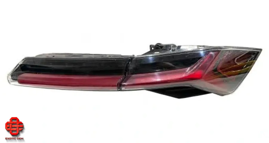 LAMBORGHINI URUS REAR LAMP R – EXOTIC OEM